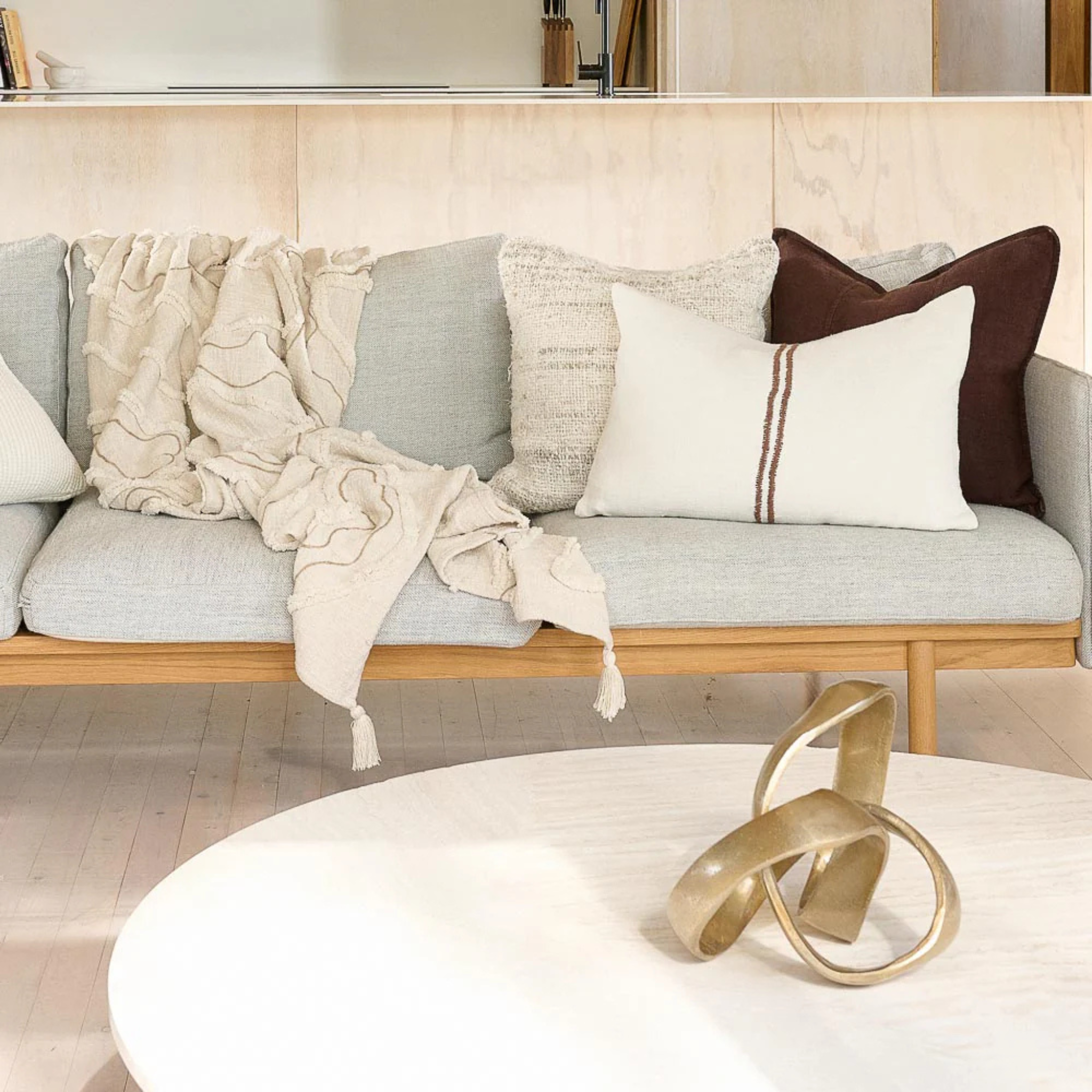 Eadie Lamond Linen Throw – Jarvis + Jarvis Home